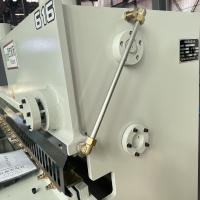 China Hydraulic CNC Guillotine Shearing Machine High Power QC11K 6×1600 6mm 5 Feet for sale