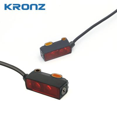 China Micro Photoelectric Sensor 0-120mm Adjustable Detection PNP NO Output Red Visible Light for sale