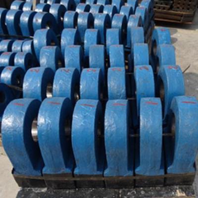 China Hammer Crusher Machinery Large Feeding Particle Size  For Coarse , Medium And Fine Crushing Operations for sale