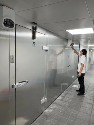 China Insulation Walk In Freezer Room Stainless Steel Cold Room For Fish Meat Frozen for sale