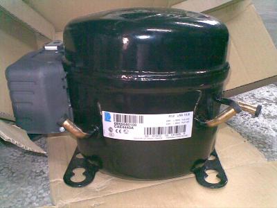 China FH2480Z TFH2480Z Tecumseh Hermetic Reciprocating Compressor 2HP R404a Welding / Rotalock for sale