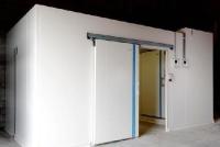 China Customized 4*8*2.6M Cold Room Cooling Unit 42KG/M3 Curved Corner Commercial Cold Rooms for sale