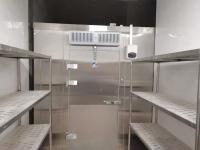 China Customized 220V 380V Seafood Fish Cold Room 0.6mm 0.8mm Steel Industrial Freezer Room for sale