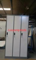 China Steel Two Doors Metal Wardrobe Locker Knocked Down for sale