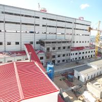 China Prefabricated Steel Structure Building Safe Durable Large Metal Sheds Workshops for sale