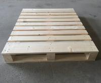 China Stacking wooden pallet for forklift in warehouse for sale