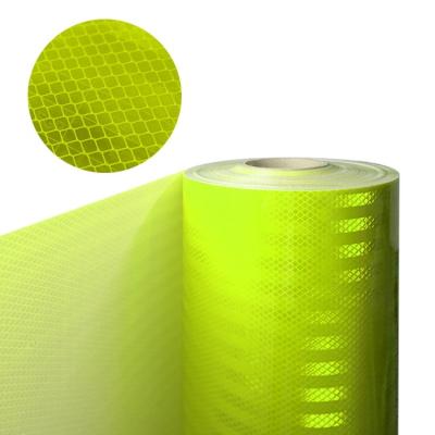 China PMMA Material Diamond Grade Prismatic Reflective Vinyl Sticker Sheeting Roll For Road Traffic Signs for sale