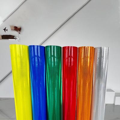 China UV Digital Printing Diamond Grade DG Reflective Vinyl 10 Years for Highway Traffic Signs for sale