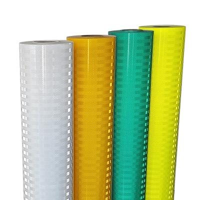 China Reliable Visibility Engineer Grade Prismatic Reflective Sheeting for Traffic Signage for sale
