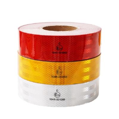 China Diamond Grade Mirco Prismatic ECE 104R Warning Retro Reflective Tape for Trucks for sale