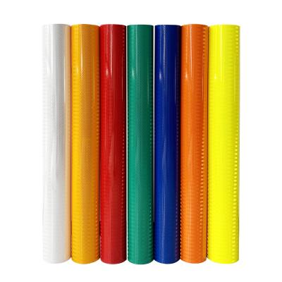 China LZT2600 PET Prismatic Reflective Sheeting For Signage Signs for sale