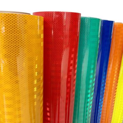 China Micro Prismatic PET Reflective Sheeting Digitally Printable and Weatherproof for Traffic Signs for sale