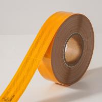 China Micro Prismatic ECE 104R Reflective Tape with 10-Year Service Life and Pressure-Sensitive Adhesive for Heavy Vehicle Safety for sale