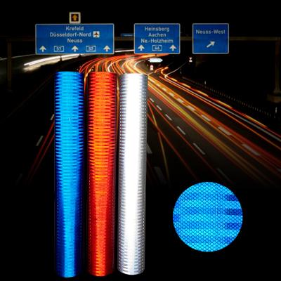 China EN12899 RA1 / ASTM D4956 Type II Engineer Grade Prismatic Reflective Sheeting with 7 Years Durability for Traffic Signs for sale
