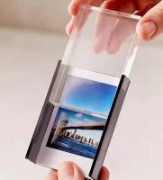 China 4'' X 6'' Acrylic Photo Frame With Magnets , Tabletop Acrylic Clear Picture Frames OEM for sale