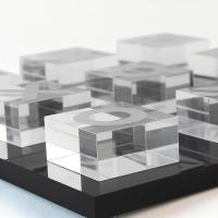 China Custom Acrylic Game Set XO Lucite Chess Board 30x30cm For Entertainment for sale