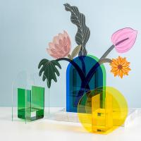 China 3mm Thick Round Flower Acrylic Vase , Lucite Flower Holder For Home Hotel Decor for sale