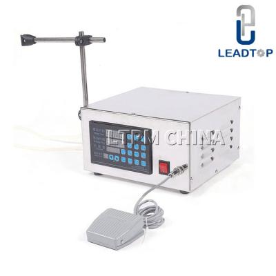 China Semi Automatic 220V 60Hz Liquid Soap Filling Machine Packaging 5000ml for sale