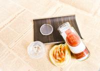 China Manual Glass Grinders Customizable Pepper Salt Breaking Tool Kitchen Wares for sale