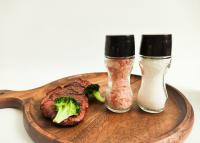 China High Quality Glass Grinders with Plastic Cap Customizable Filler Options for sale