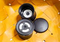 China Non-Spill Plastic Salt Grinder Cap with Small-Caliber Opening - Ceramic Core, Custom Colors, Round Design for sale