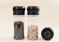 China Reusable Plastic Pepper Grinders with Ceramic Core - Customizable Salt and Spice Mills with ISO Certification for sale