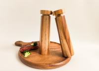 China Natural Wood Salt and Pepper Grinder Set 5.5x20 cm with Ceramic Core - Manual Refillable Design for Herbs and Spices for sale