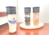 China Customized 80ml Glass Grinder Manual Adjustable Refillable Spice Herb Grinder for sale