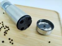 China Kairun Stainless Steel Dual Salt & Pepper Grinder - Manual Adjustable Mill with Ergonomic Handle in Silver Finish for sale