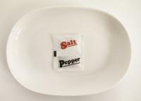 China Customizable Salt and Black Pepper Individual Condiment Packets 18 Month Shelf Life for sale