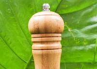 China Rubber Wood Ceramic Salt Pepper Mill 26cm Condiment Grinder for sale