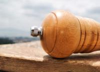 China Large Wooden Salt Pepper Mill 223g Ceramic Grinder Acrylic Modern Design 26.3cm for sale