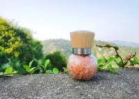China 200ml Salt Pepper Grinder Rubber Wood Glass Jar Bulk Customizable Ceramic Mill for sale