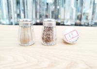 China Gourd Shape Square Glass Shaker 10ml with Metal Lid for Salt Pepper Spices for sale