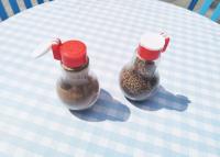China 100ml Clear Glass Spice Jar with PP Lid Shaker for Herbs Spices Sugar Salt for sale