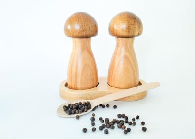 China Refillable Wooden Salt & Pepper Grinders with Ceramic Core - Sustainable Wood Construction, Multiple Sizes Available for sale