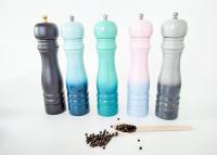 China Customized Wooden Salt and Pepper Grinders 21.4cm Ceramic Grinder Core Macaron Color for sale
