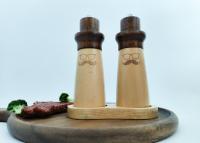 China Premium Ceramic Core Grinder Solid Wood Adjustable Salt And Pepper Mill for sale