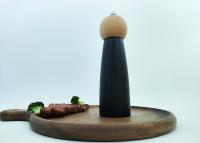 China Wood Pepper Grinder Manual Grinder With Adjustable Coarseness Ceramic Core for sale