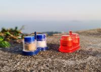 China Disposable Plastic Salt and Pepper Shakers 1.0g 0.2g Single Use Seasoning Bottles for sale
