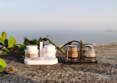 China Disposable Plastic Salt and Pepper Shakers 1.0g 0.2g Compact Travel Seasoning for sale