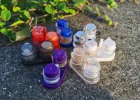 China Disposable Plastic Salt and Pepper Shakers 1.0g 0.2g Portable Seasoning Shakers for sale