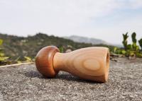 China Acacia Wood Rubber Wood Adjustable Salt Pepper Grinder 11.5x5.2cm Ceramic Core Mushroom Style for sale