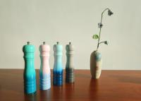 China Rubberwood Salt and Pepper Grinder Set 21.4x5cm Manual Ceramic Grinder for Spices for sale