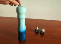 China Rubber Wood Salt and Pepper Grinder Set 21.4x5cm Adjustable Ceramic Grinder for sale