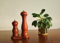 China Rubber Wood Salt and Pepper Grinder Set with Ceramic Core - 21.5cm & 14cm Sizes, ISO/FDA Certified for sale