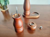 China Adjustable Roman Columns Wooden Salt and Pepper Grinder Set with Ceramic Core - 1 Million Monthly Capacity, 30-40 Day Delivery for sale