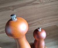China Professional Adjustable Roman Columns Salt and Pepper Grinder Set - 21.5cm & 14cm Wooden Mills with Ceramic Core for sale