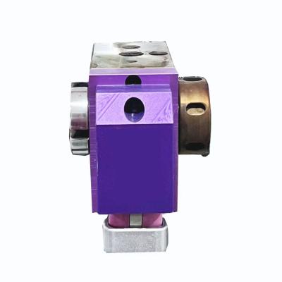 China Factory Direct Sales U7 Self Centre Crosshead For Wire & Cable Extruder Machinery for sale