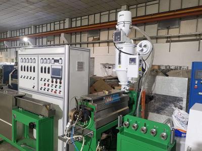 China Network Cable Extruder Machine Double Screw Durable L/D Ratio 26:1 for sale